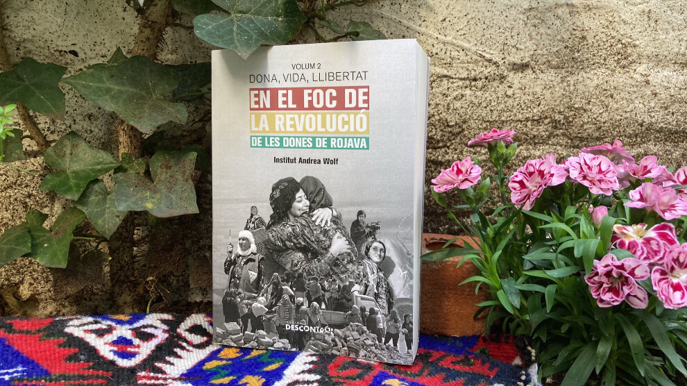 Pirtûka ‘Jin Jiyan Azadî. Di agirê şoreşa jinên Rojava de’ hat weşandin ...